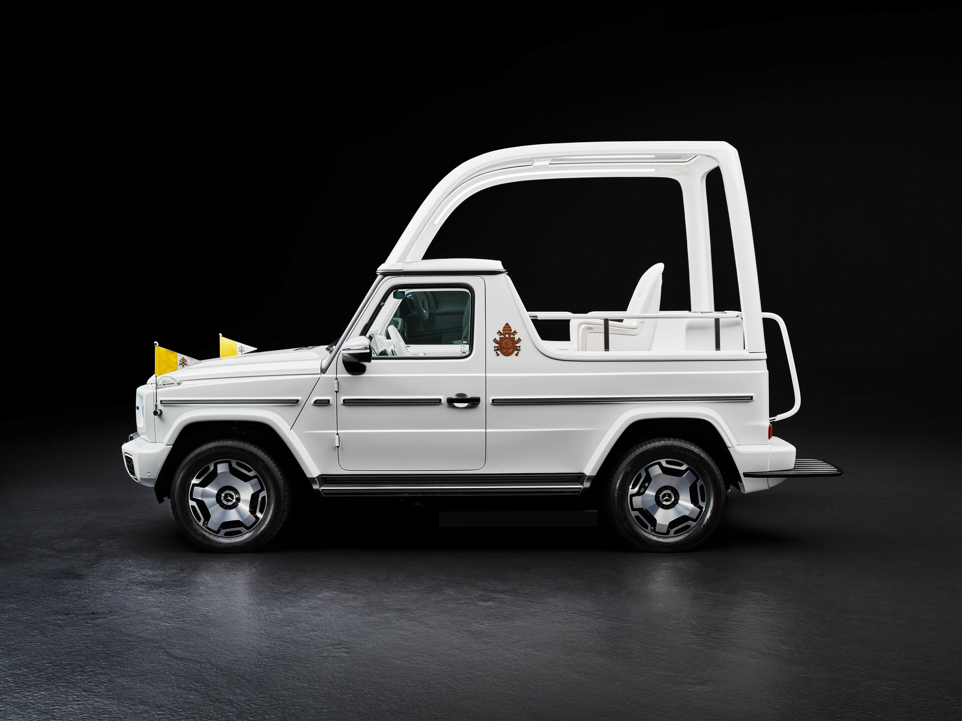 Holy Roller: Pope Francis Gets New Mercedes G-Class EV Popemobile ...