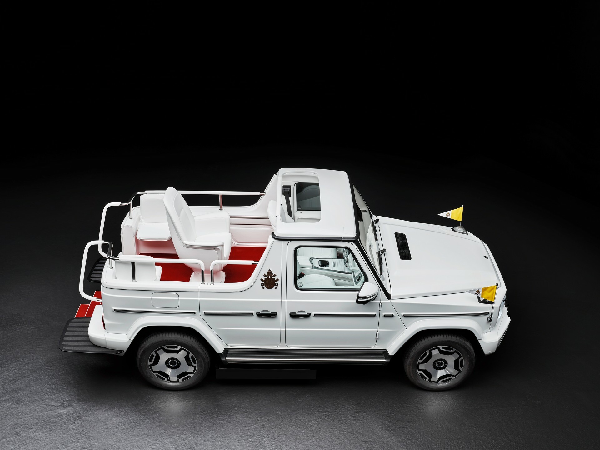 Holy Roller: Pope Francis Gets New Mercedes G-Class EV Popemobile ...