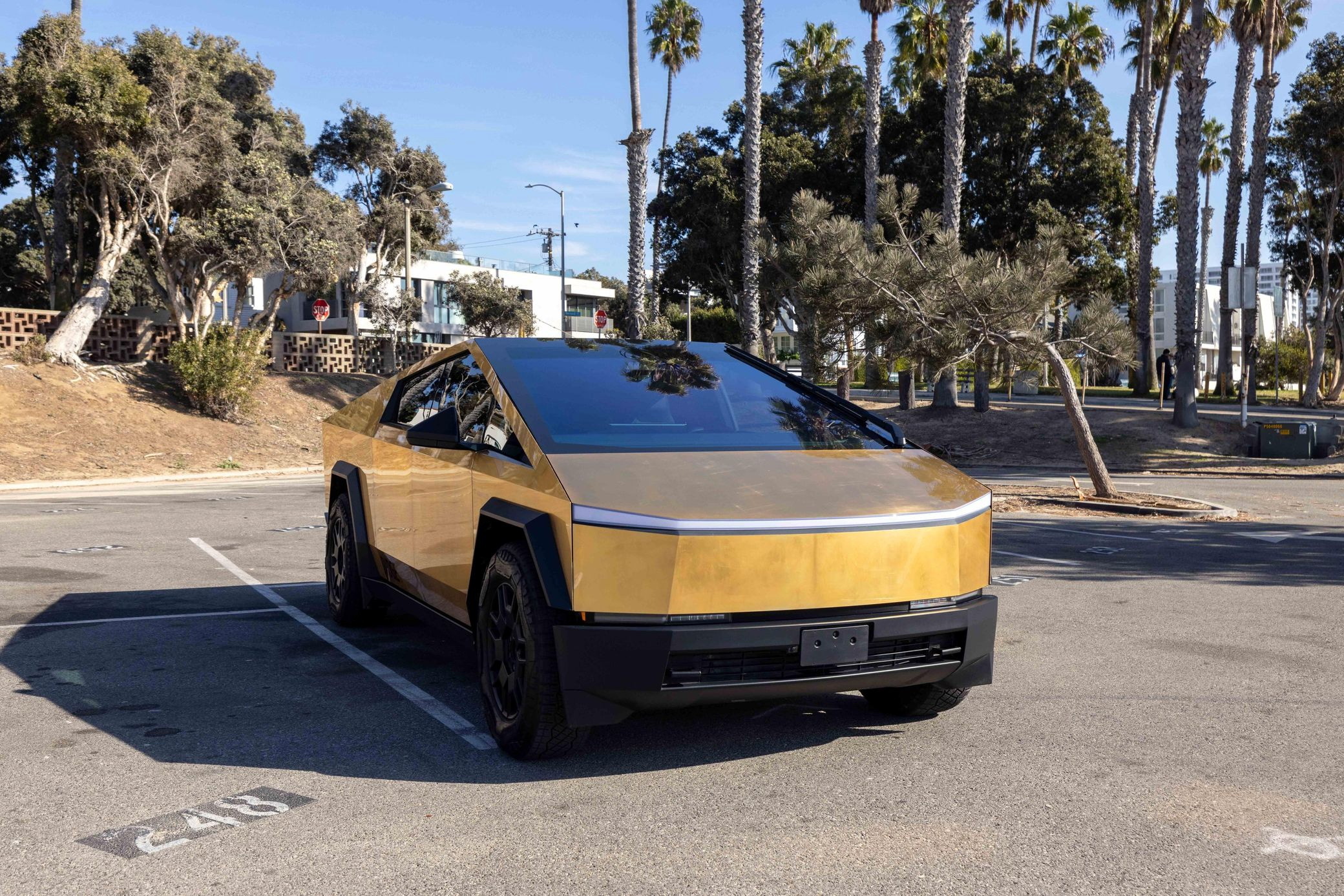 Viral Cybertruck Coated In $60,000 Of 24K Gold Hits the Auction Block ...