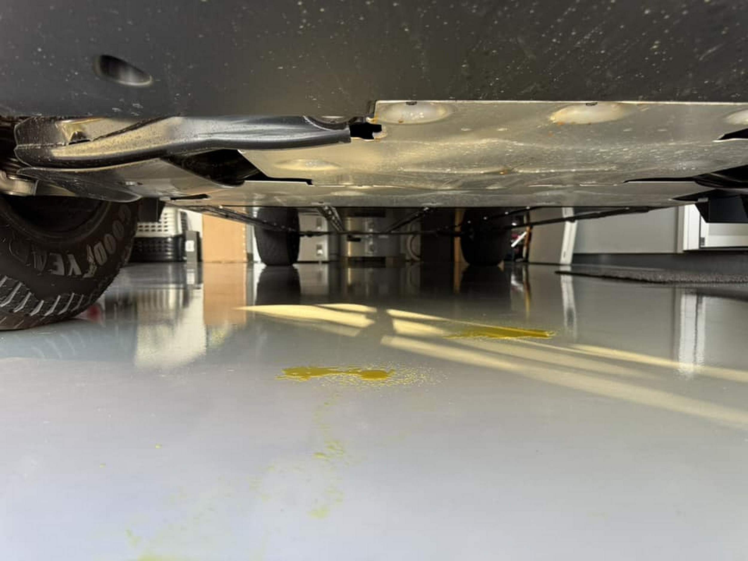 Brand New Cybertruck Leaks Oil After 3 Days, Tesla Needs A Month To Fix ...