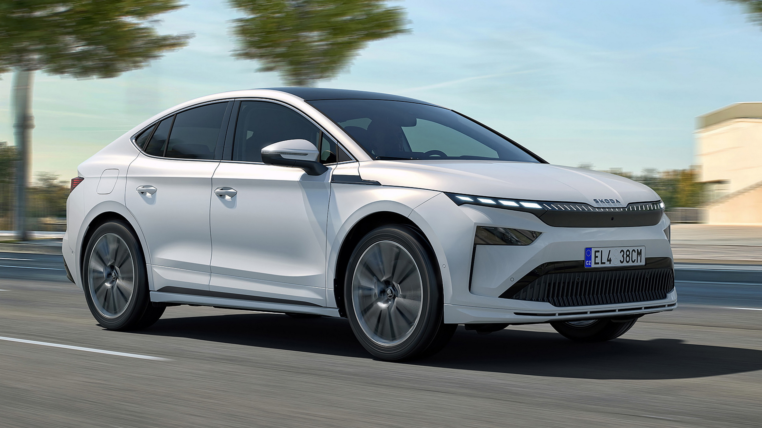 2025 Skoda Enyaq Facelift Boasts New Looks And Up To 365 Miles On A ...