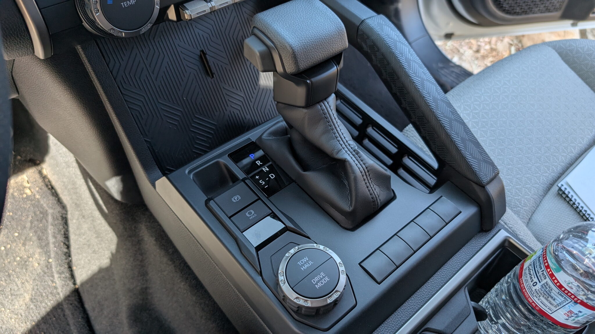 2025 Toyota 4Runner vs. Land Cruiser: We Drove Both, Here’s How They ...