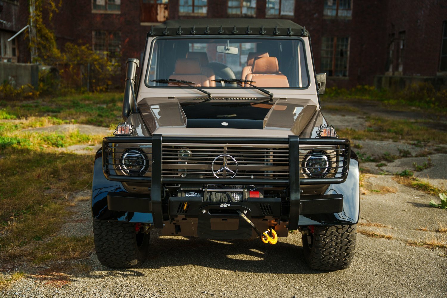 Rusty Old Mercedes G-Wagen Turned Into A Retro-Modern Off-Roader ...