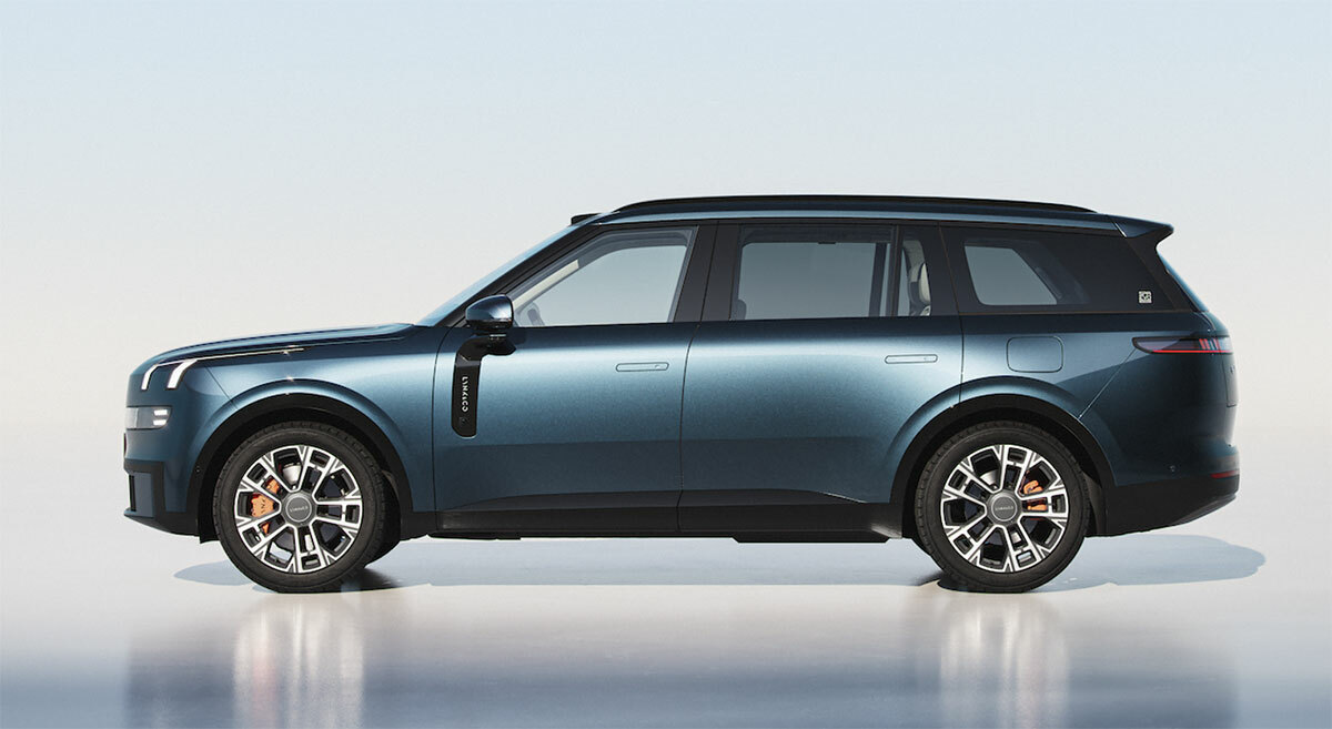 Lynk & Co’s 900 Plug-In Hybrid SUV Has Two 30-Inch 6K Screens And Up To ...