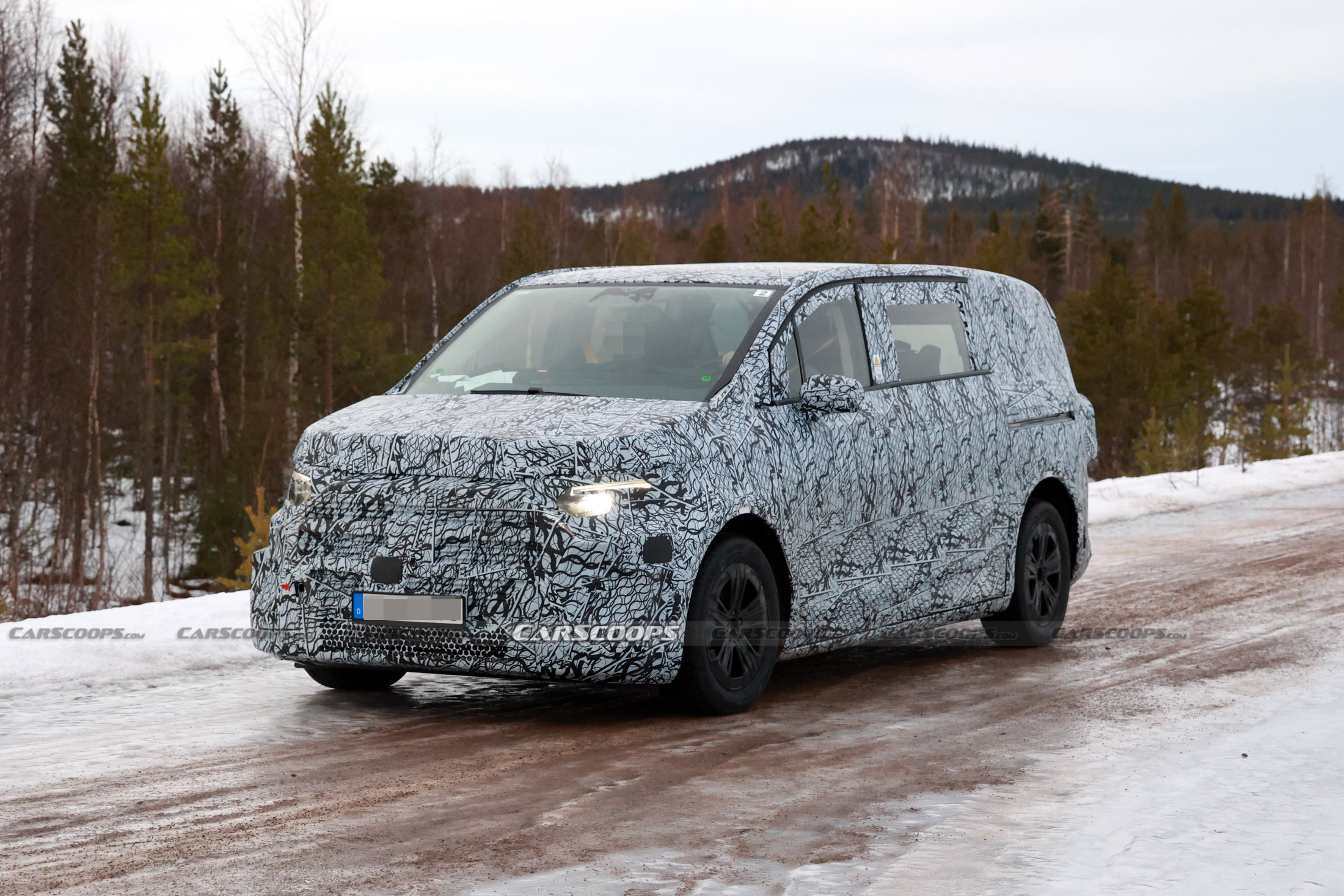 Mercedes V-Class Electric Minivan Is Like A VW ID.Buzz Minus The Fun ...