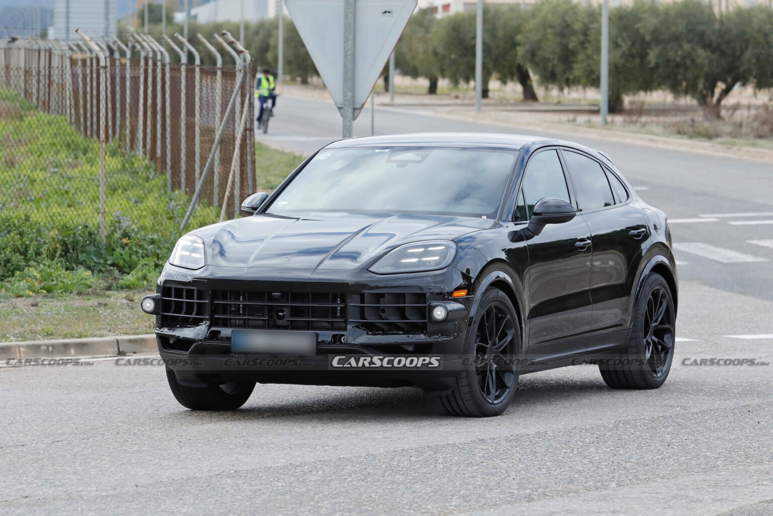 Porsche’s ICE-Powered Cayenne Coupe Is Getting A Second Facelift ...