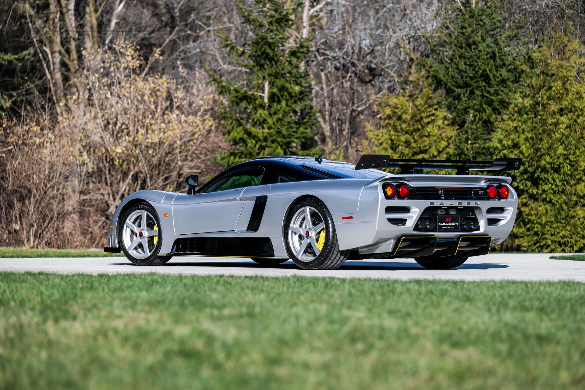 1 Of 3 Saleen S7 Lm Might Be The Ultimate American Supercar Carscoops