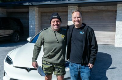 Joe Rogan’s 1,020HP Tesla Model S Plaid Now Looks As Fast As It Drives ...