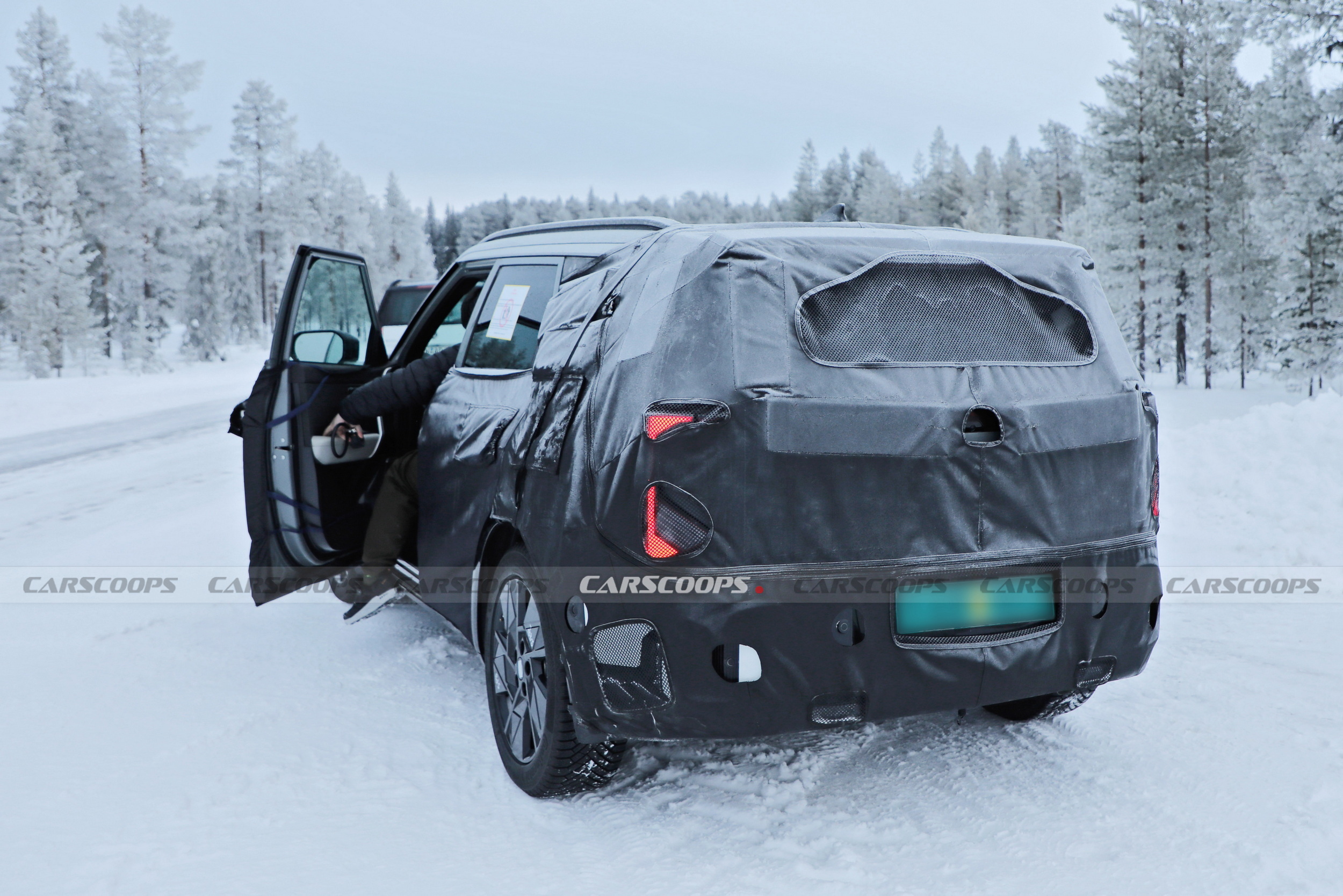 2027 Kia Seltos Gets Boxier With Tasman Grille And Hybrid Powertrain ...