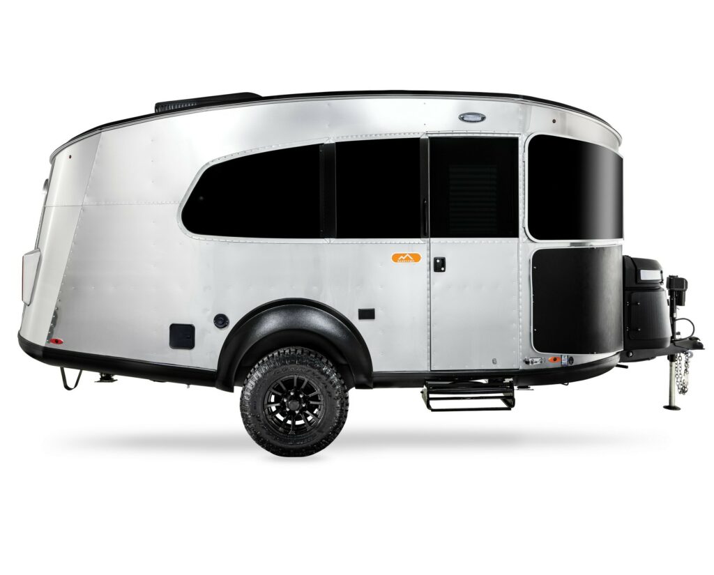 Airstream Basecamp 20Xe Goes Off-Grid With 3-Inch Lift And Big Battery ...