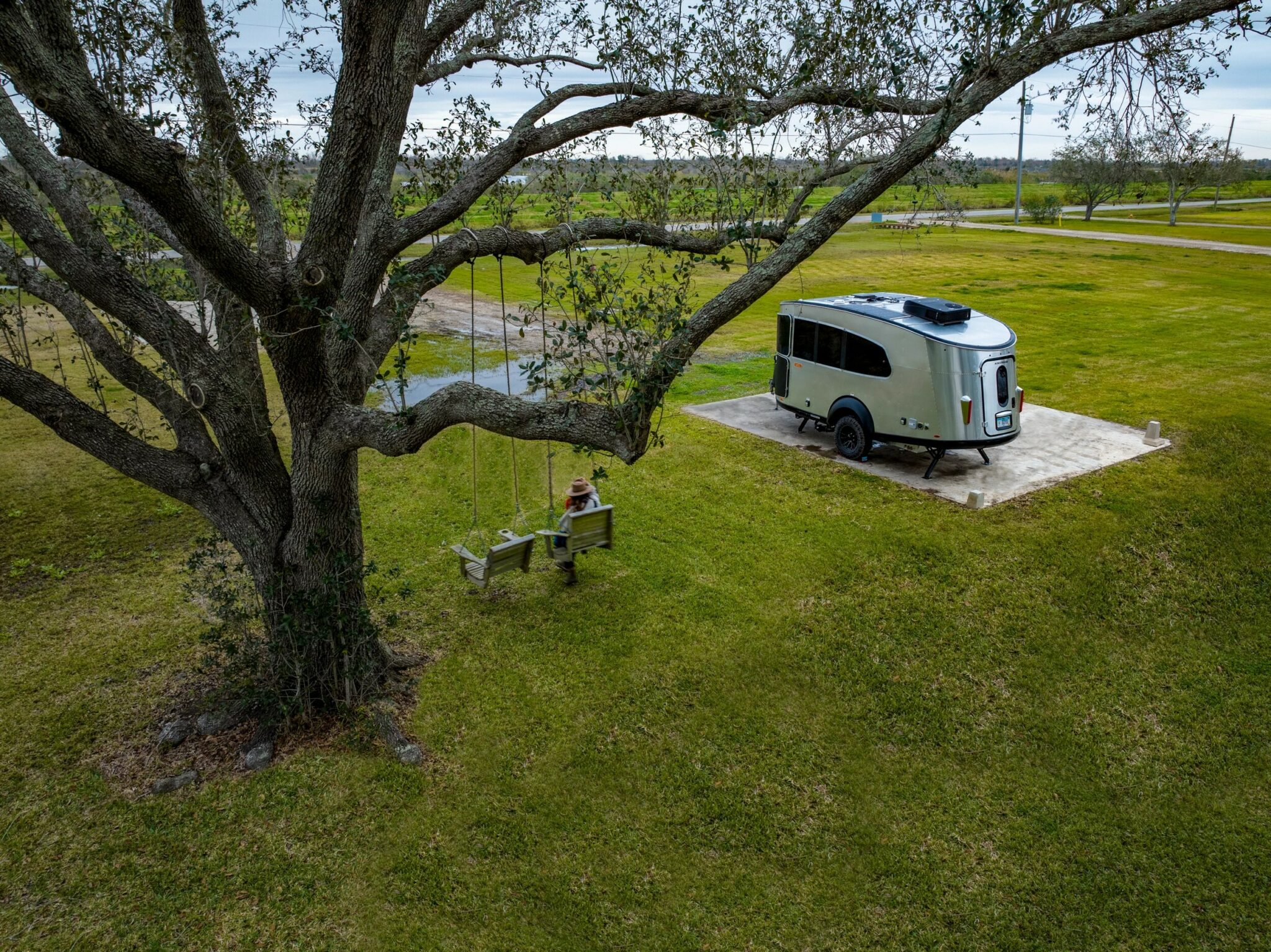 Airstream Basecamp 20Xe Goes Off-Grid With 3-Inch Lift And Big Battery ...
