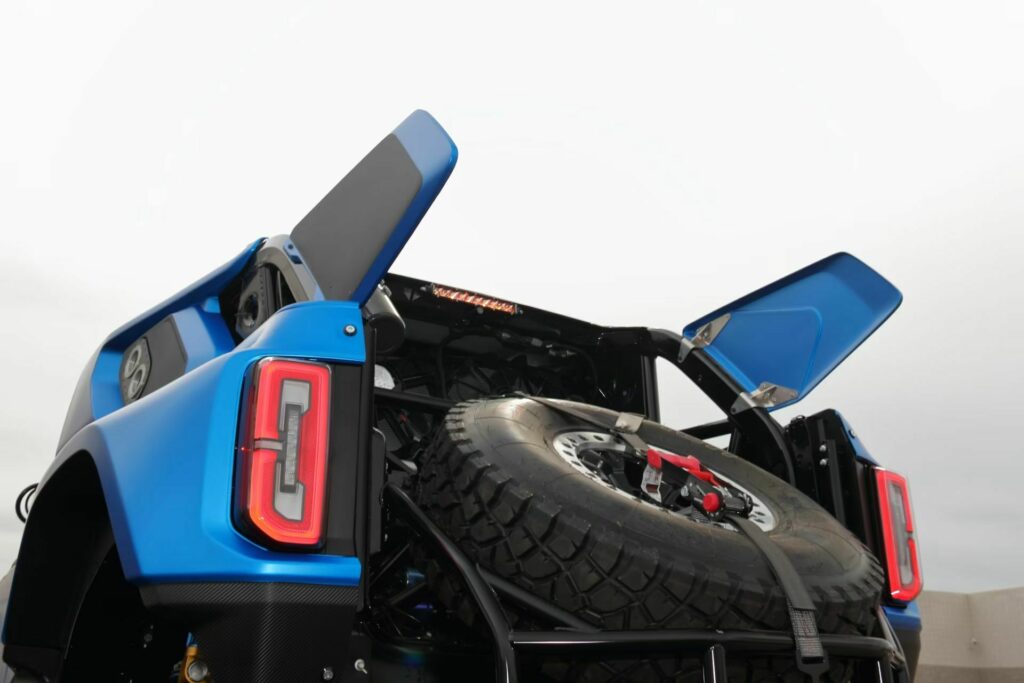 Ford Bronco DR Is The Ultimate Toy For Those Into Hardcore Off-Roading ...