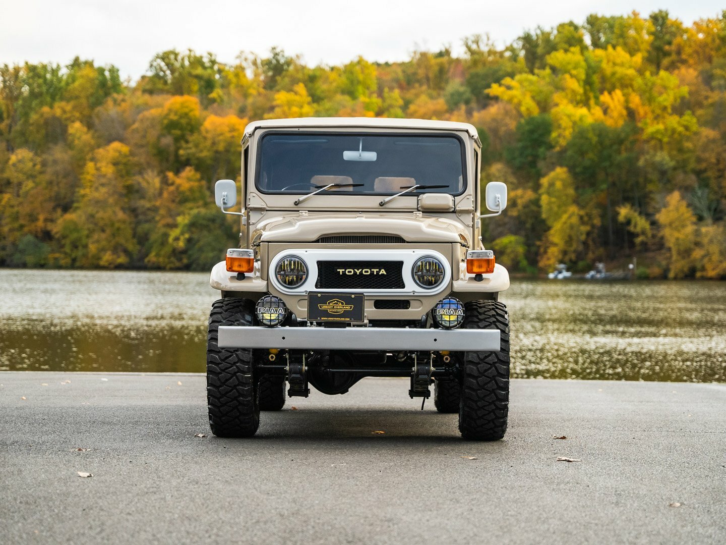 This Toyota FJ45 Land Cruiser Restomod Will Keep Purists Happy | Carscoops