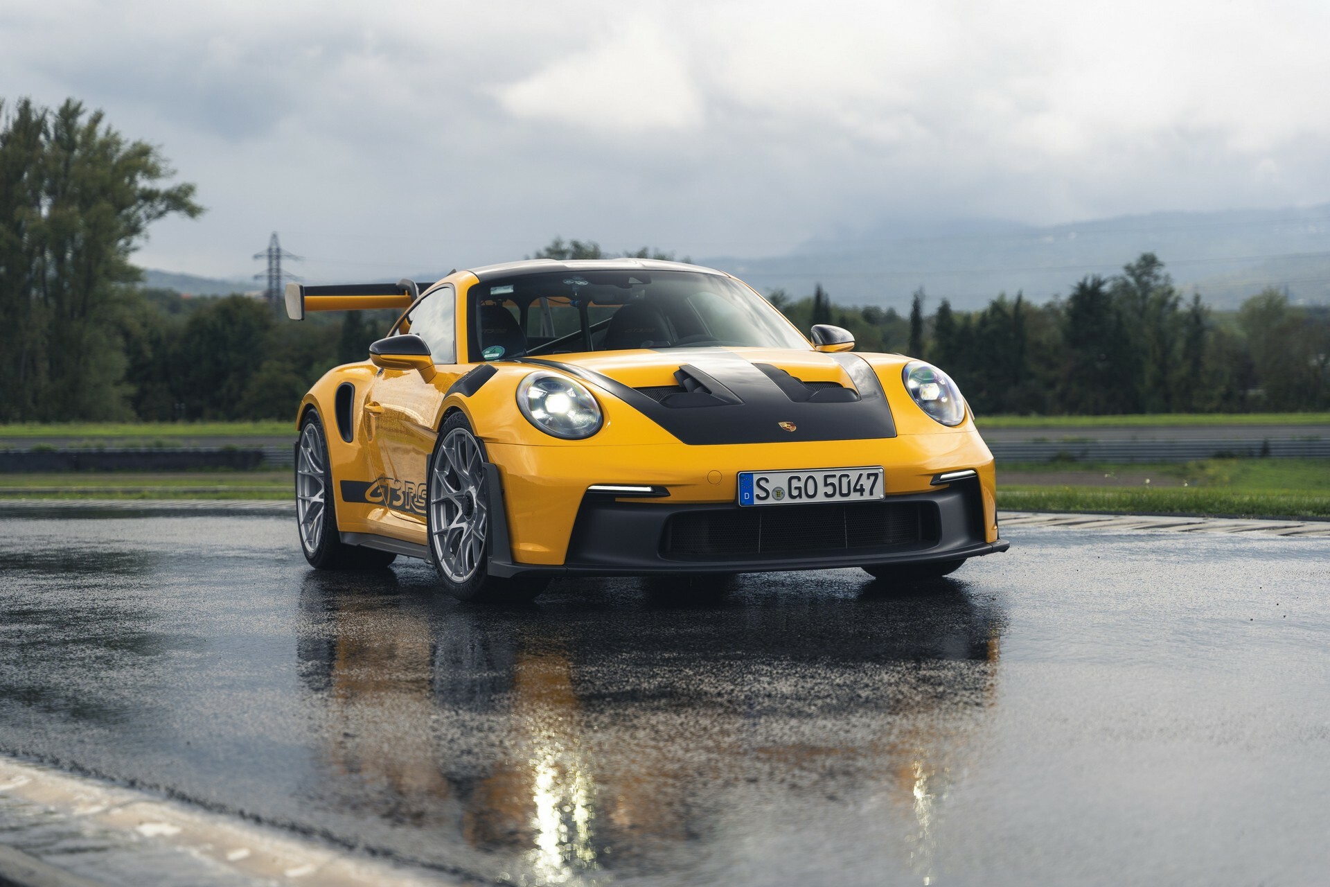 Porsche 911 GT3 RS’s New Tires Are A Game-Changer For Wet Weather ...