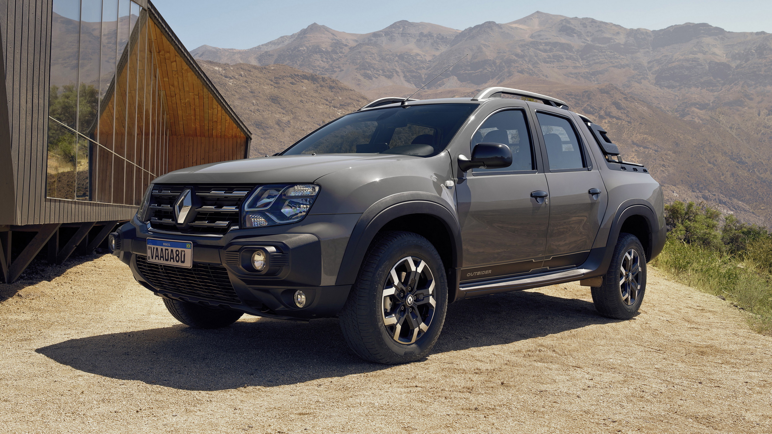 Renault Refuses To Kill Old Dacia Duster, Gives It A Brazilian Update ...