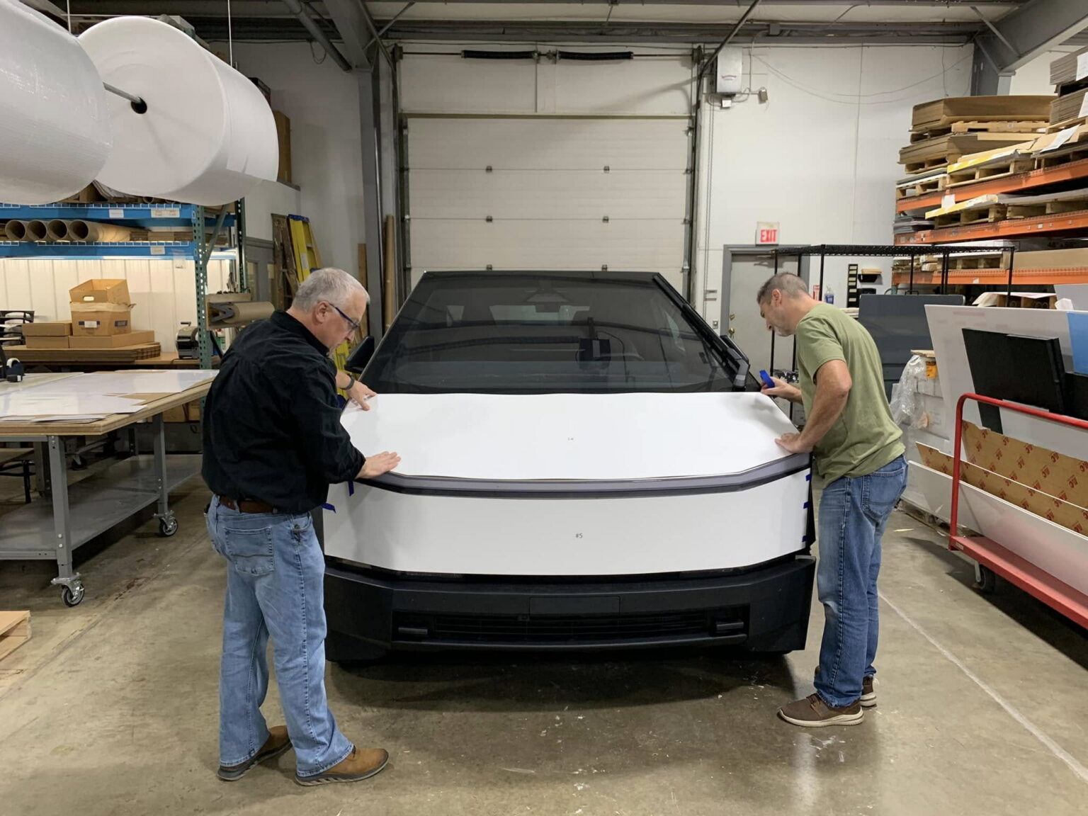 Cybertruck Gets Magnetic Wraps That Let You Change Color In Minutes For ...