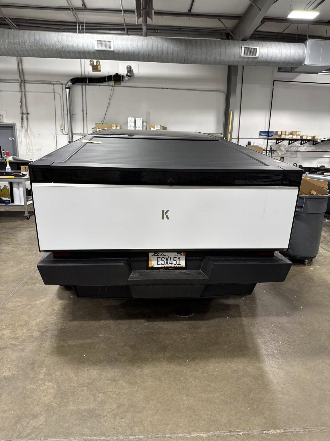 Cybertruck Gets Magnetic Wraps That Let You Change Color In Minutes For ...