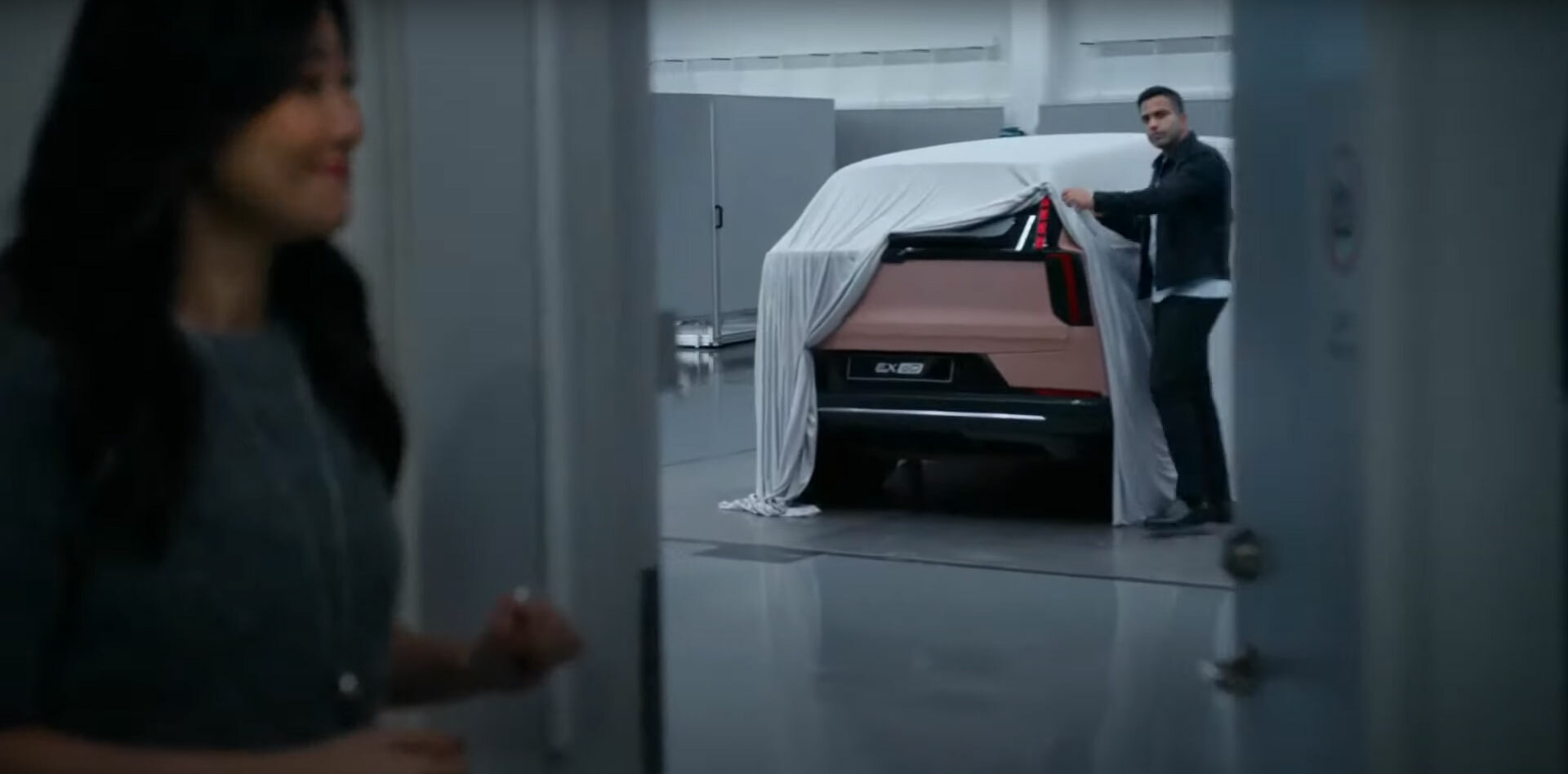 Volvo EX60 SUV Makes Surprise Appearance | Carscoops