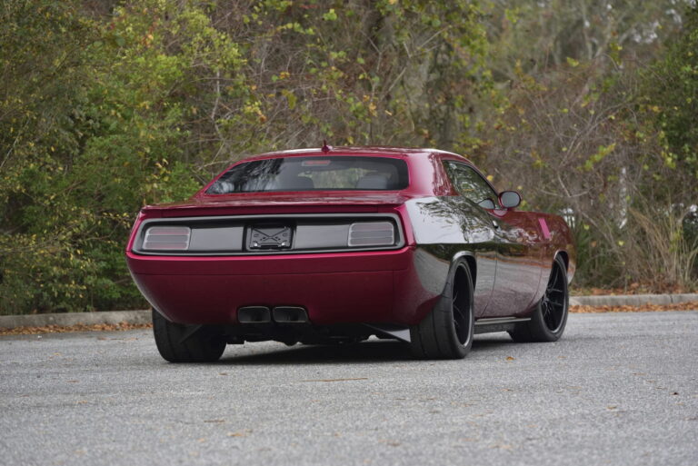 Modern Challenger SRT Hellcat Identifies As A ’71 Cuda | Carscoops
