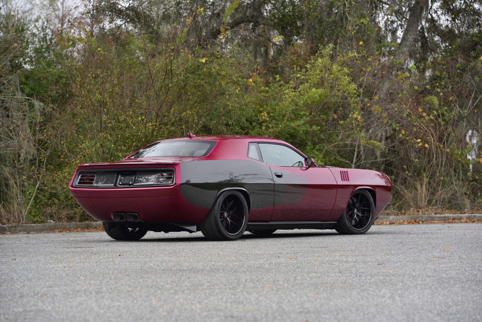 Modern Challenger SRT Hellcat Identifies As A ’71 Cuda | Carscoops
