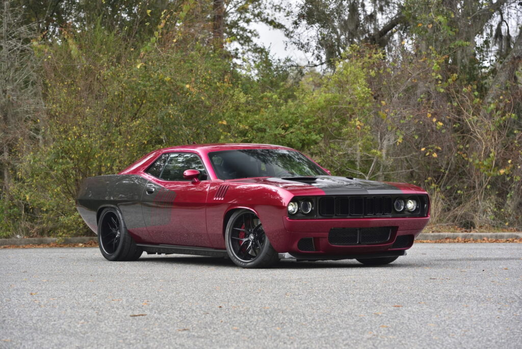 Modern Challenger SRT Hellcat Identifies As A ’71 Cuda | Carscoops
