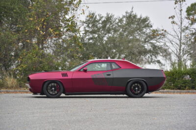 Modern Challenger SRT Hellcat Identifies As A ’71 Cuda | Carscoops