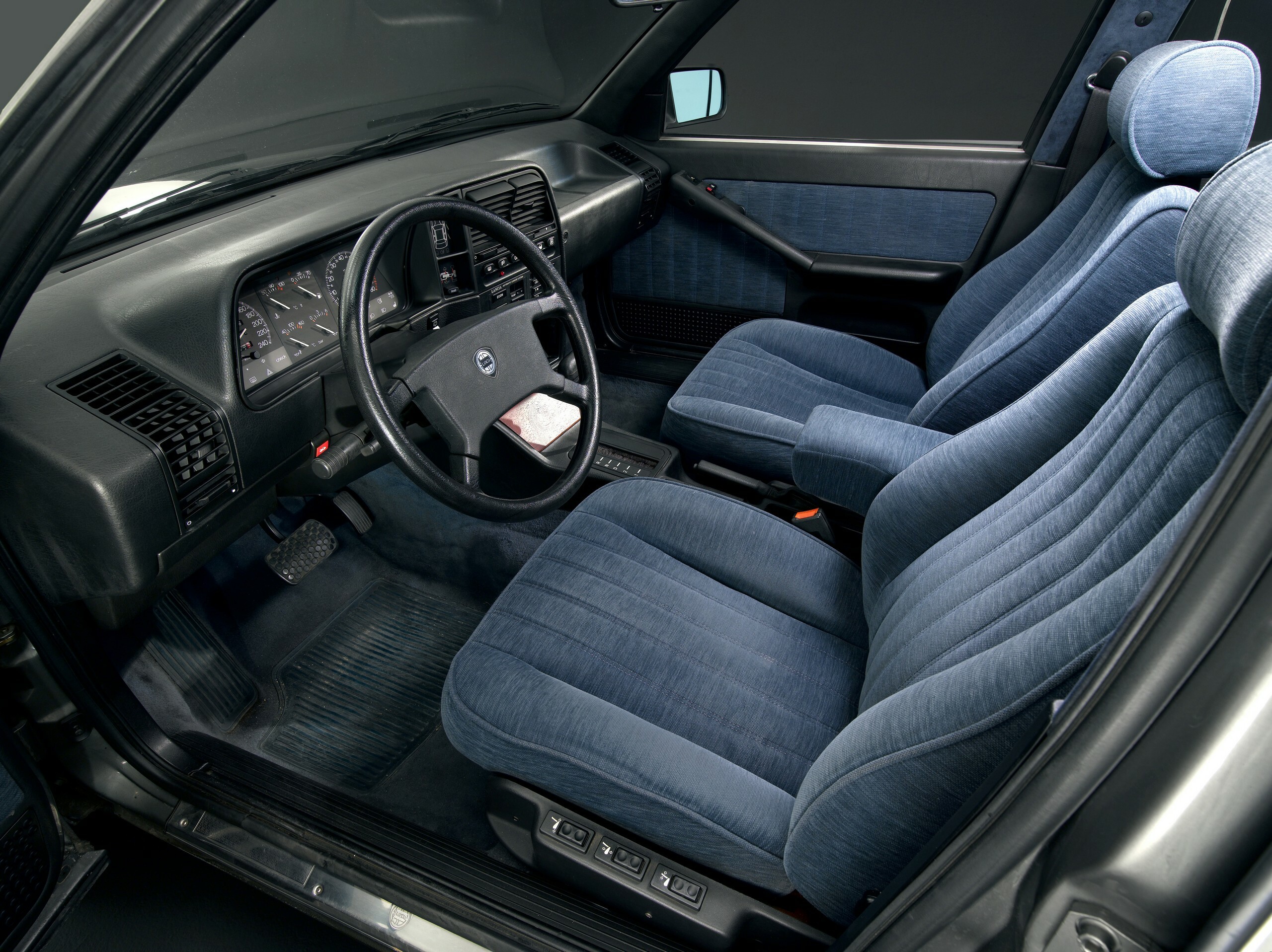 A Wagon For A King: Gianni Agnelli’s Personal Lancia Thema Wagon Zagato ...