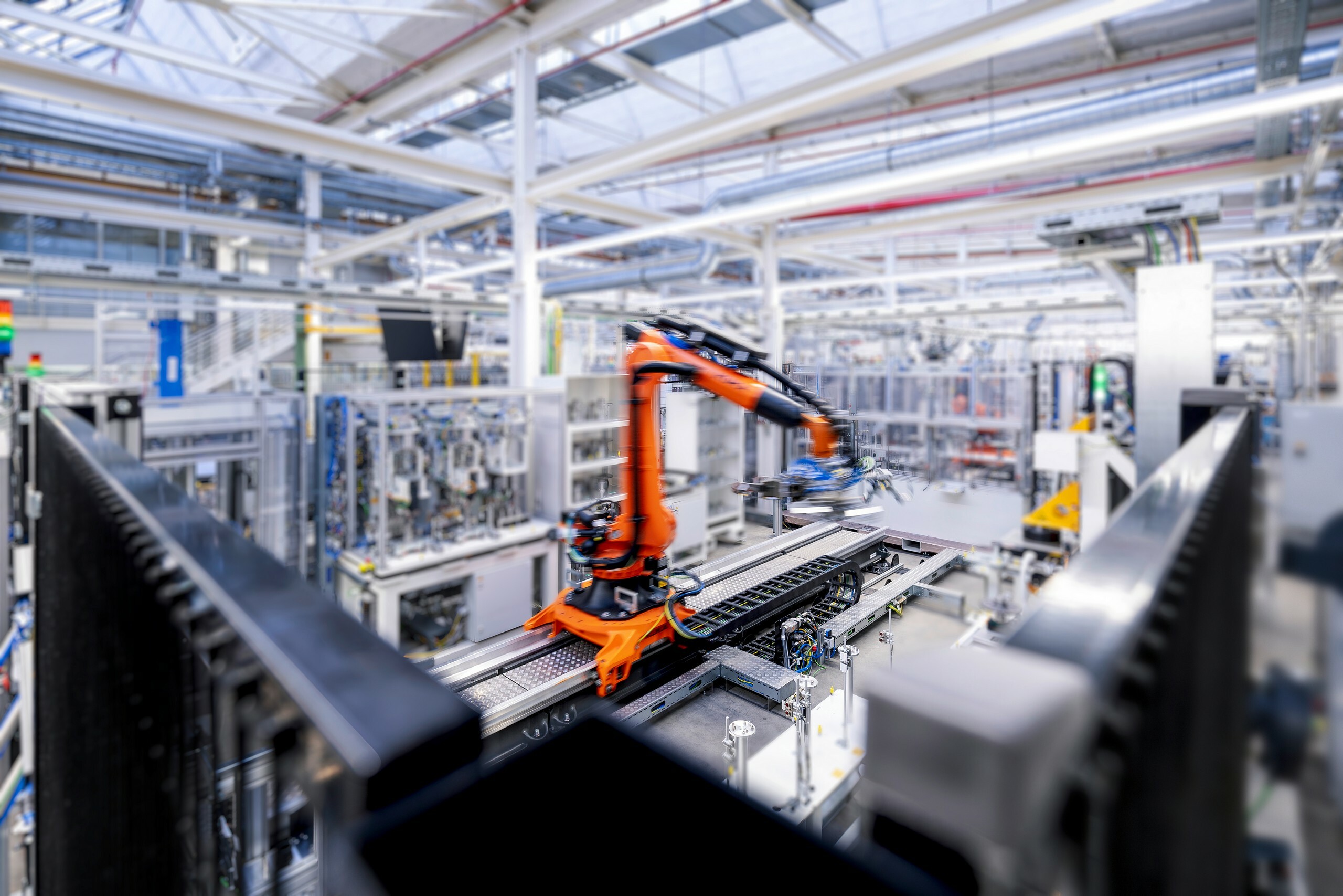 Mercedes Puts Humanoid Robots To Work At Berlin Production Site | Carscoops