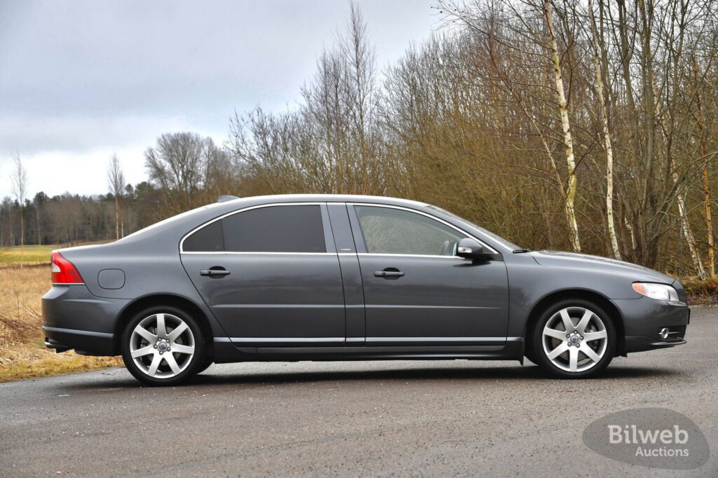 This Volvo S80 Limo Is A Rare V8 Unicorn From Sweden | Carscoops
