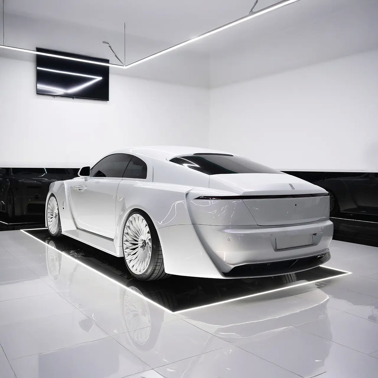 Rolls-Royce Wraith Venuum Is A Snake-Skin-Trimmed Influencer’s Dream ...