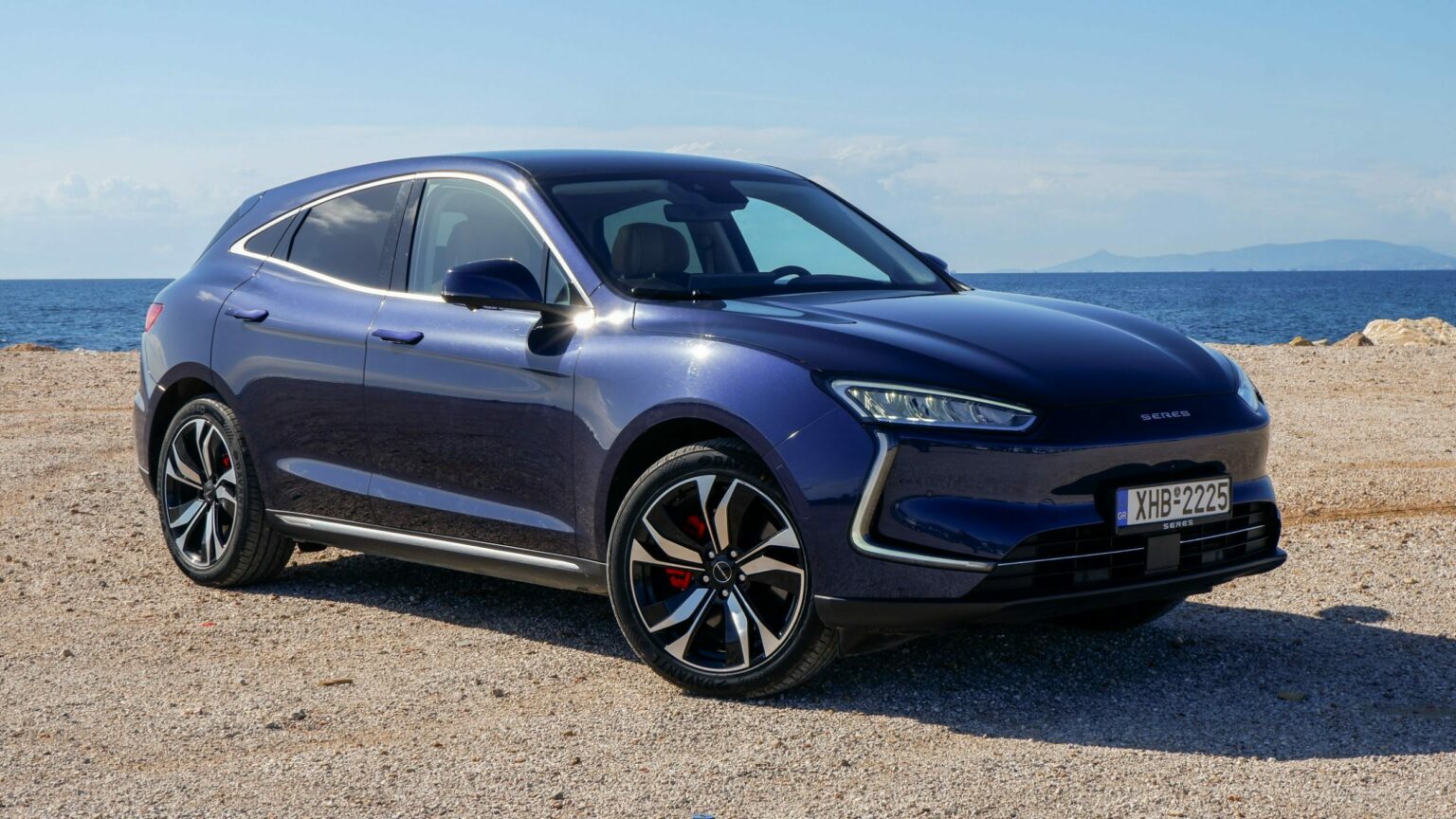 2025 Seres 5 Review: Can A Chinese Newcomer Beat Tesla And BMW In The ...
