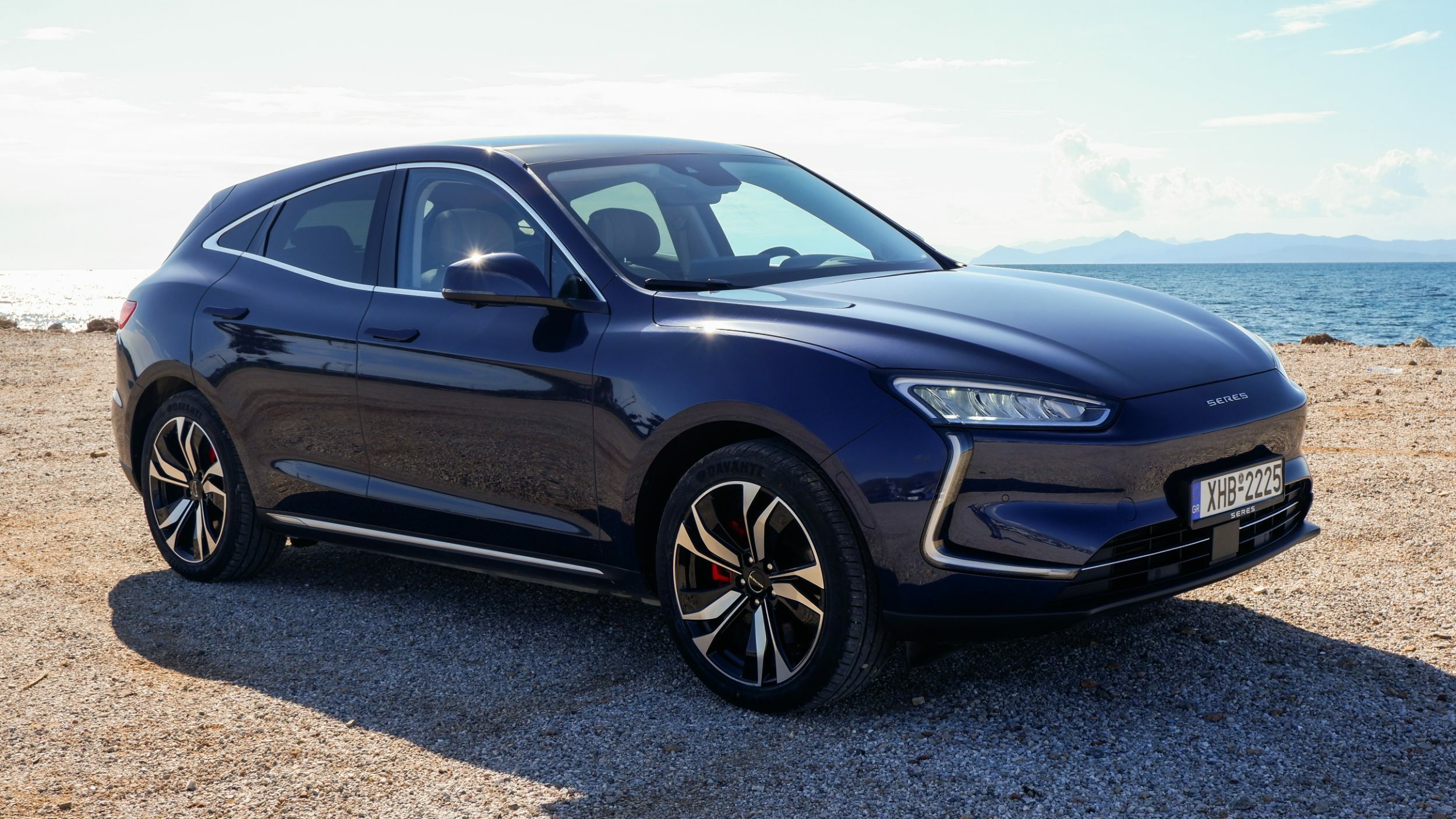 2025 Seres 5 Review: Can A Chinese Newcomer Beat Tesla And BMW In The ...