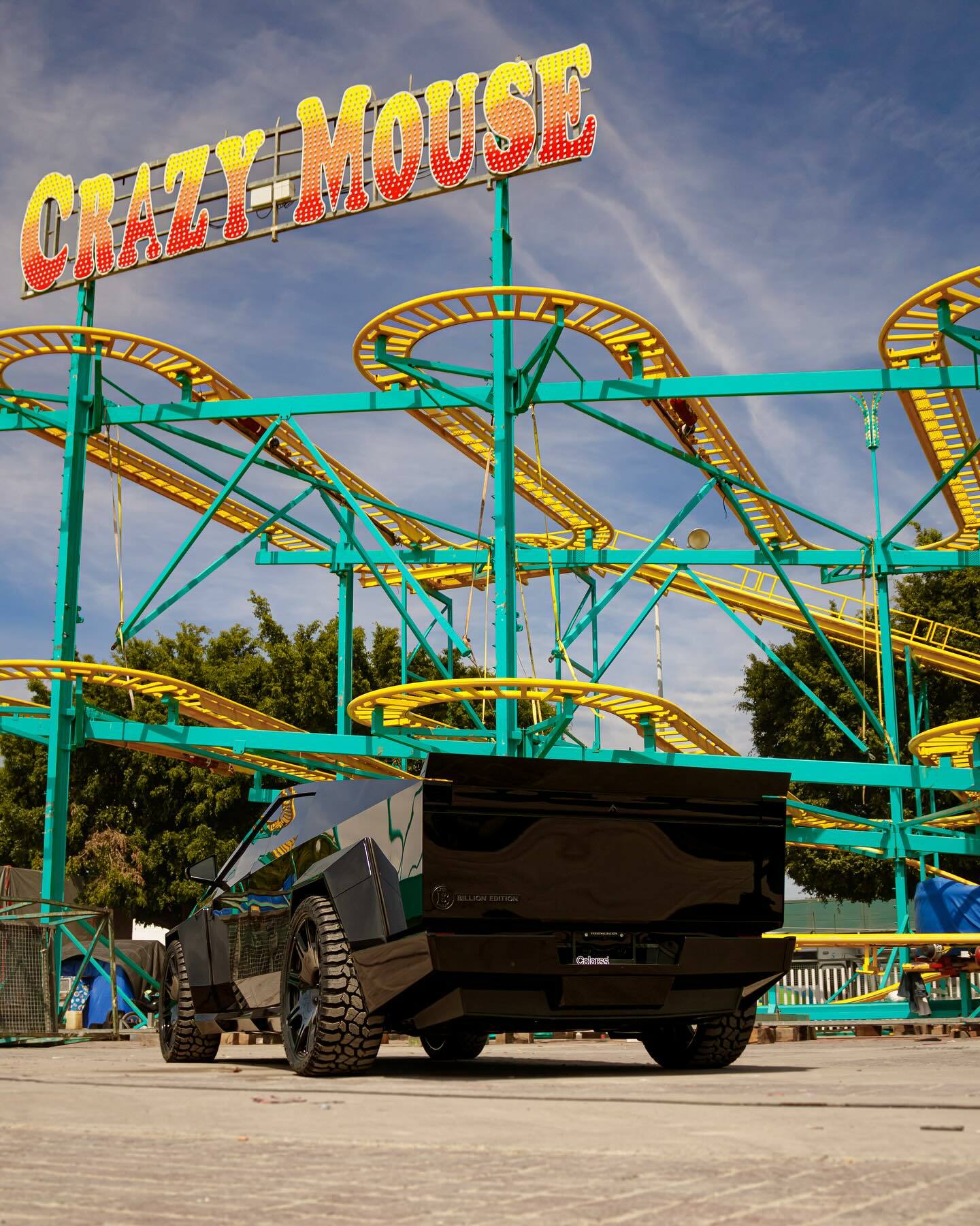 Mexican Tuner Shows Off Widebody Tesla Cybertruck On 26-Inch Wheels ...