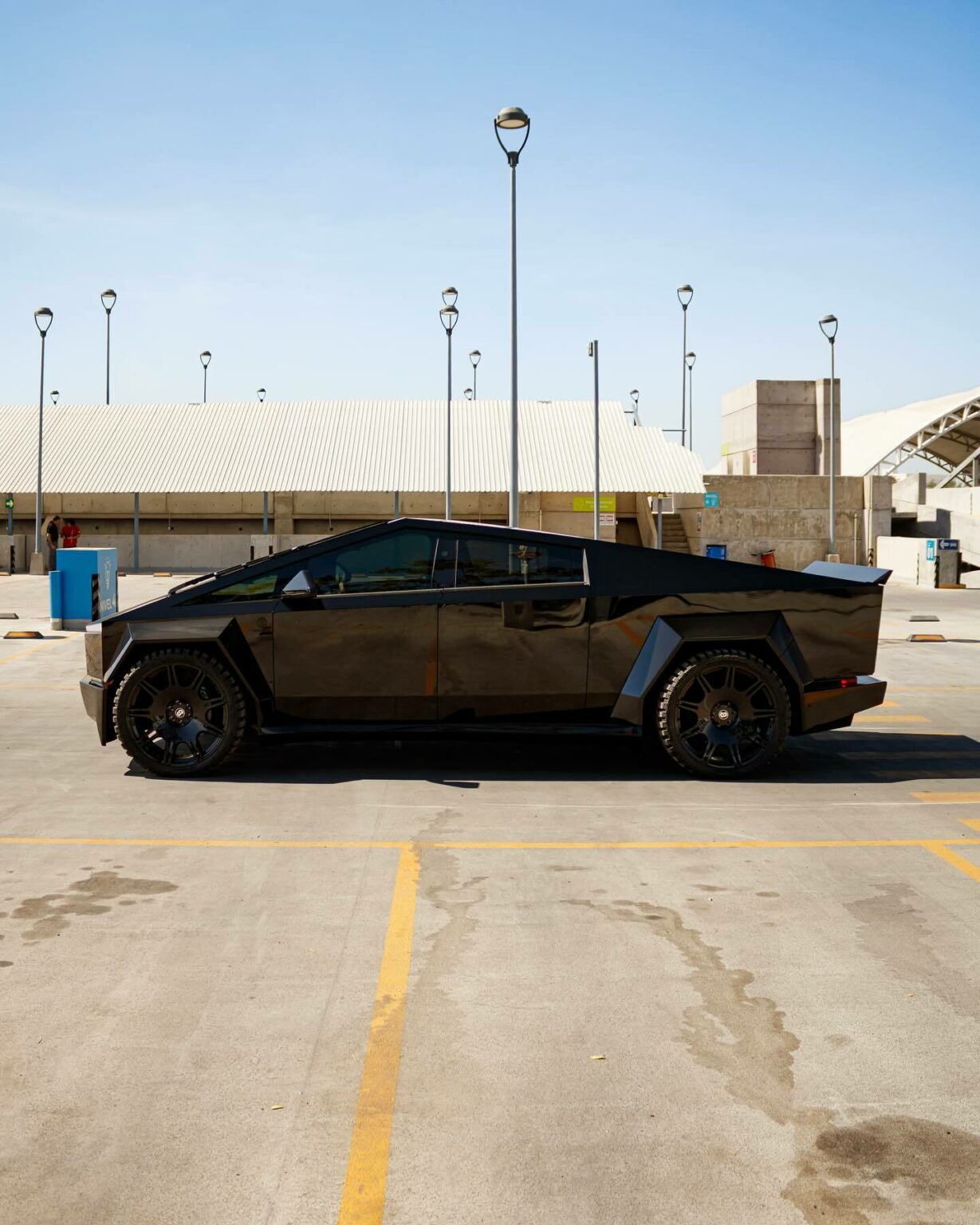 Mexican Tuner Shows Off Widebody Tesla Cybertruck On 26-Inch Wheels ...