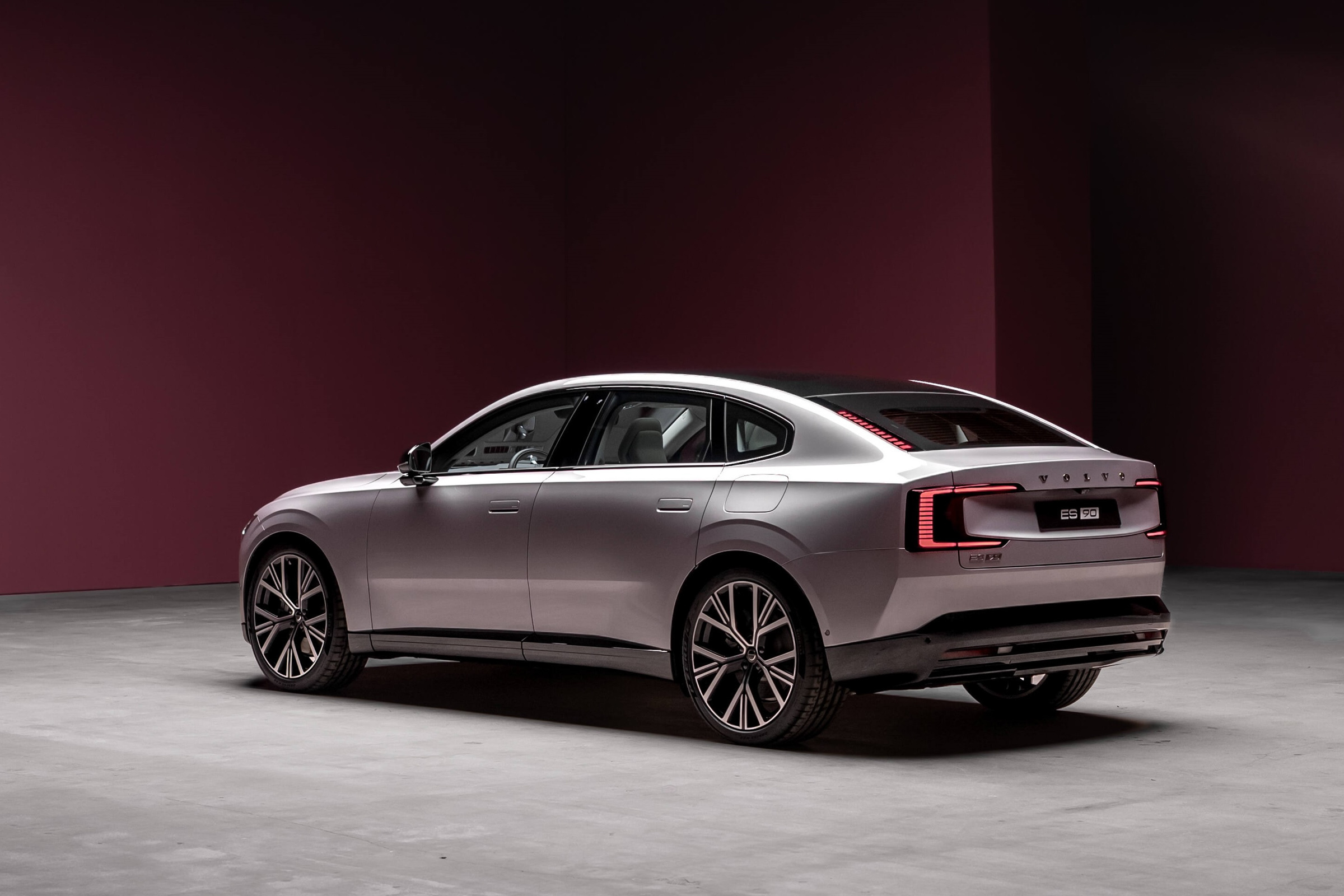 Volvo ES90 Takes On BMW i5 With More Style And Range | Carscoops