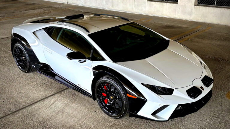 This New Lamborghini Huracan Sterrato Sold For $15,000 Under MSRP ...
