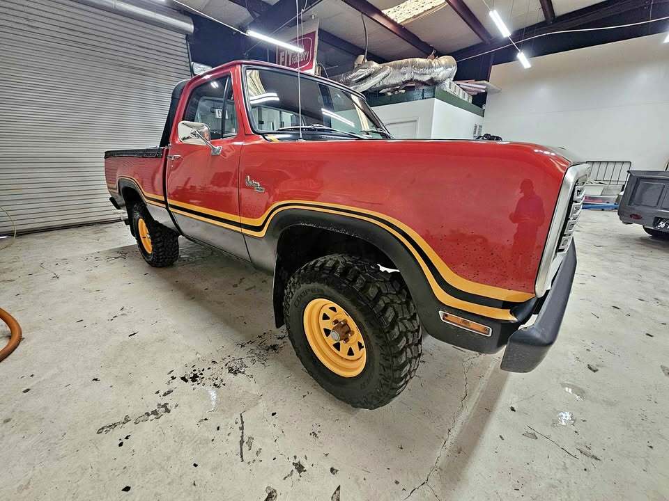 Barn Find Dodge Macho Power Wagon With 746 Miles Still Smells Like 1977 ...