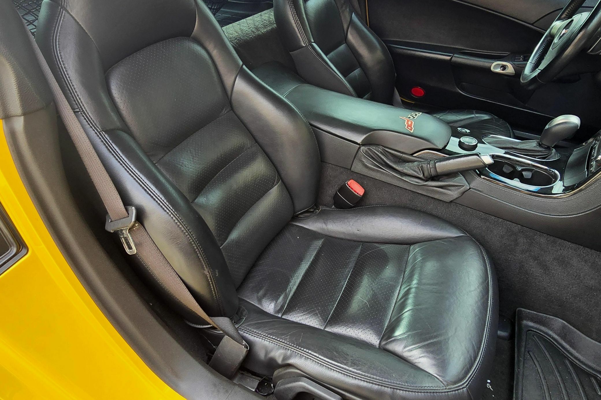 This Hertz Corvette ZHZ Is Loud, Yellow And Weirdly Sort Of Desirable ...