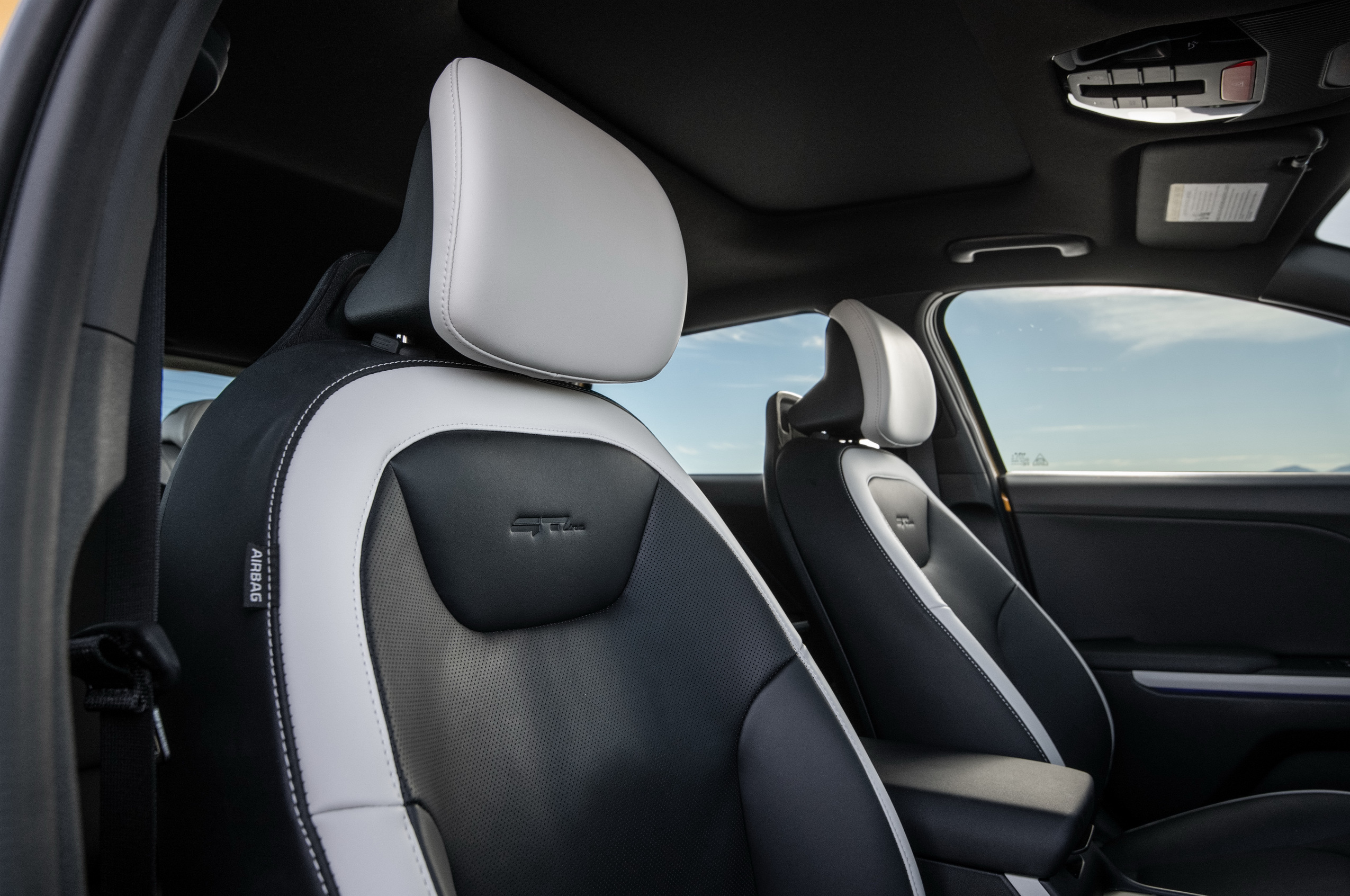 Kia’s New Hatch Shows Americans You Don’t Need Size To Carry More ...