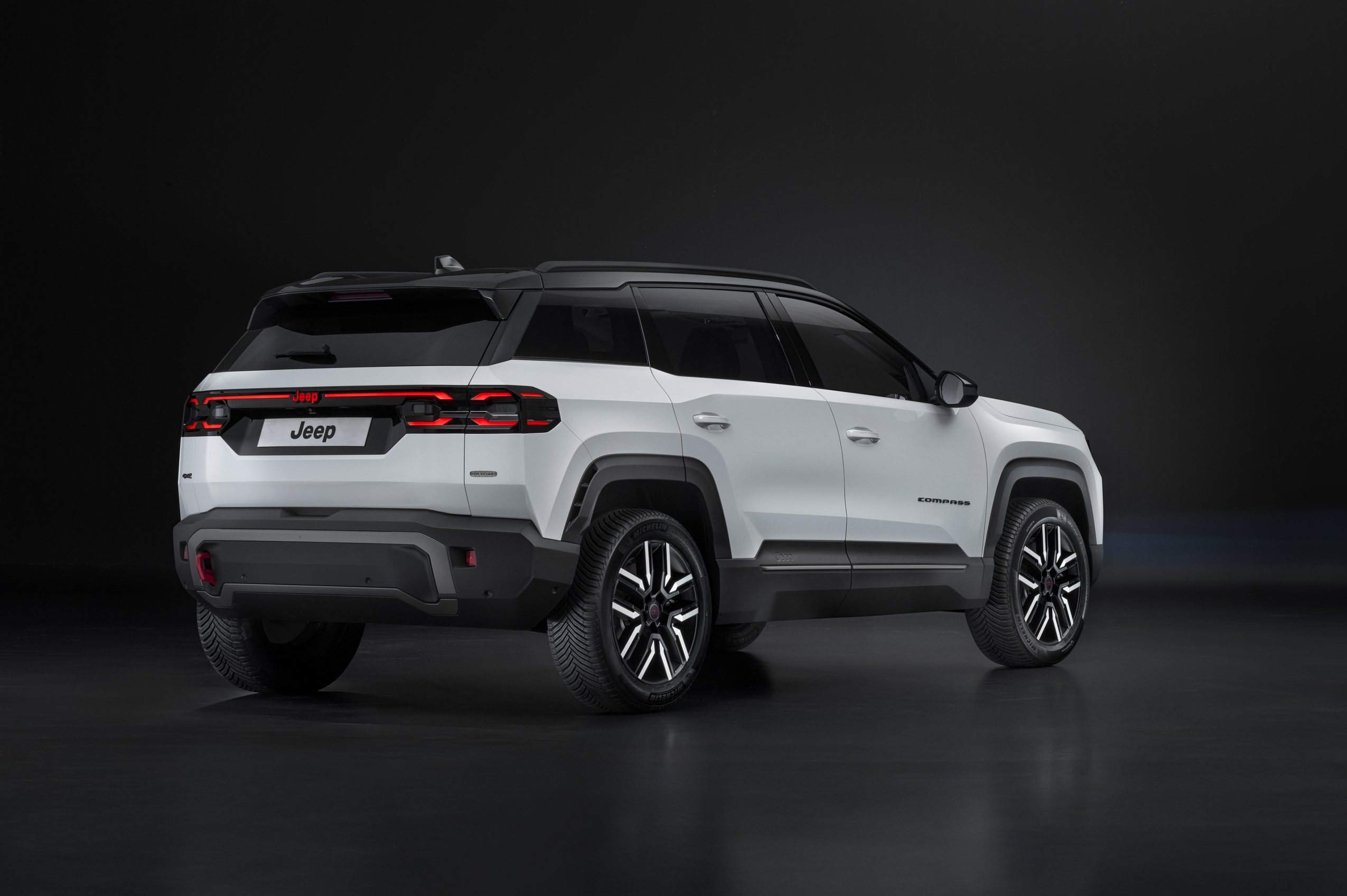 New Jeep Compass Embraces Electrification With 375HP To Prove It ...