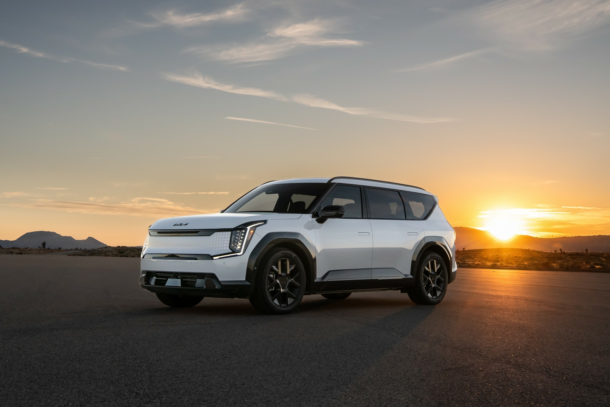 New Kia EV9 Gets Surprise Price Cuts And It’s Not The Only Upgrade ...
