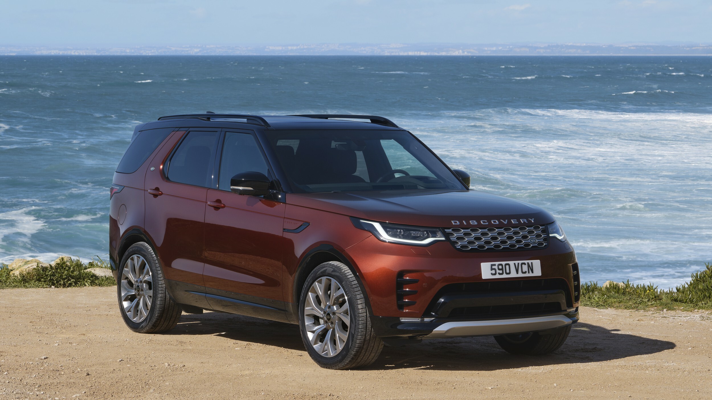 This Is The Most Luxurious Land Rover Discovery Ever Made | Carscoops