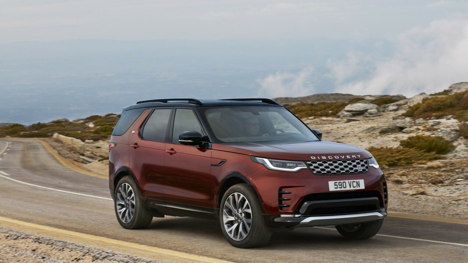 This Is The Most Luxurious Land Rover Discovery Ever Made | Carscoops
