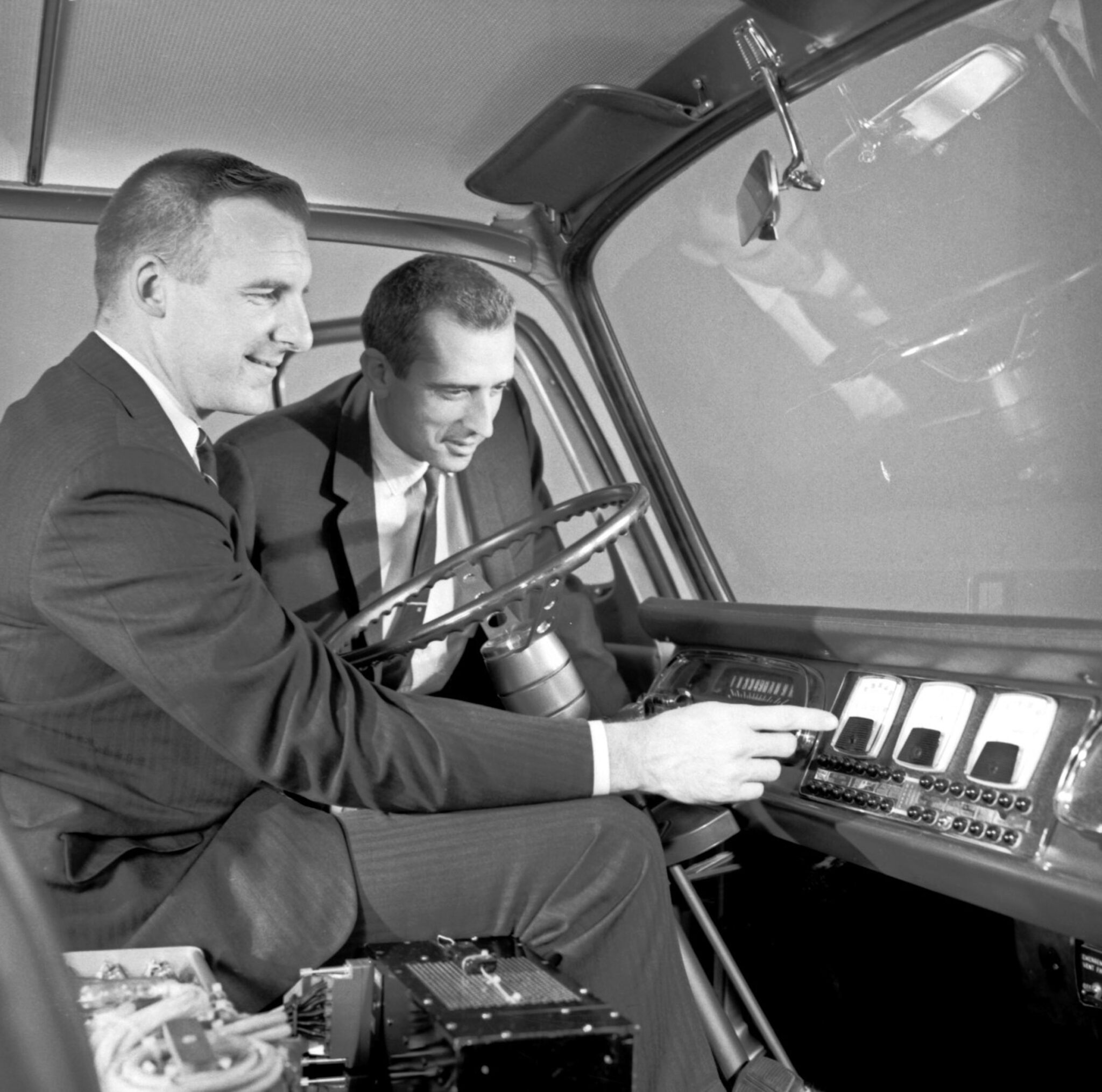 Built With Apollo Moon-Landing Tech, GM’s Electrovan Came Too Early For ...