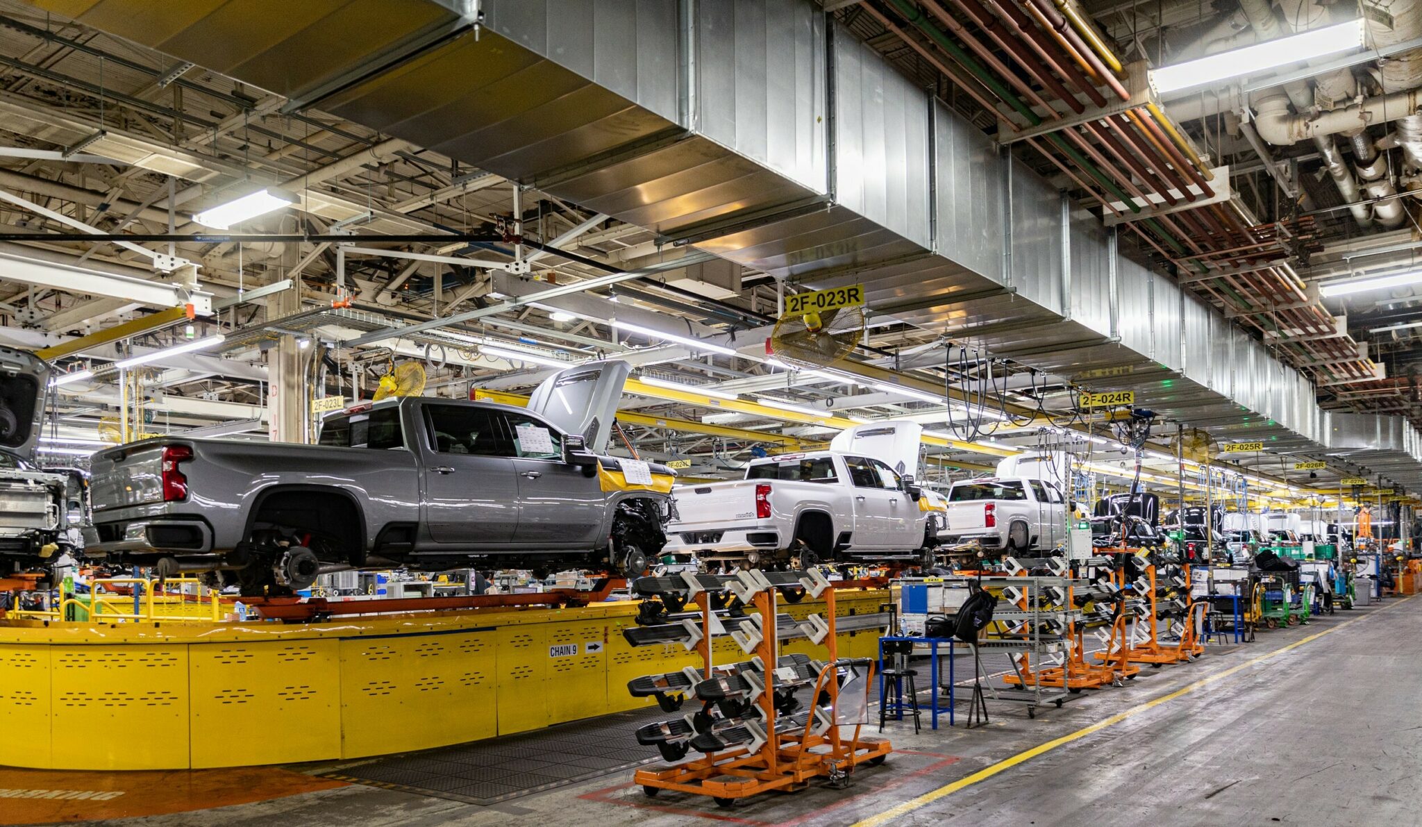 GM Slashes Hundreds Of Jobs In Canada to Dodge Tariffs And Keep Trump ...