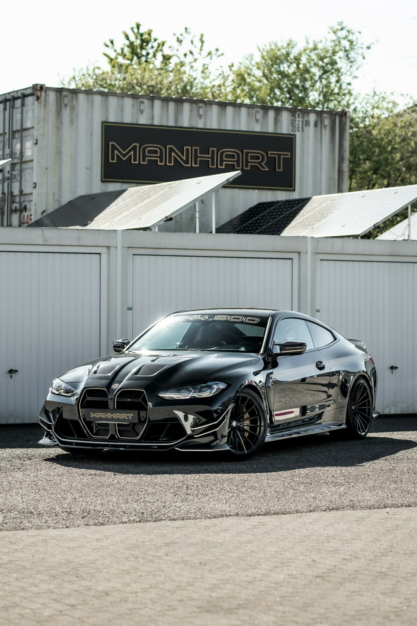 This Unhinged BMW Is Closer To A Bugatti Veyron Than It Has Any Right ...