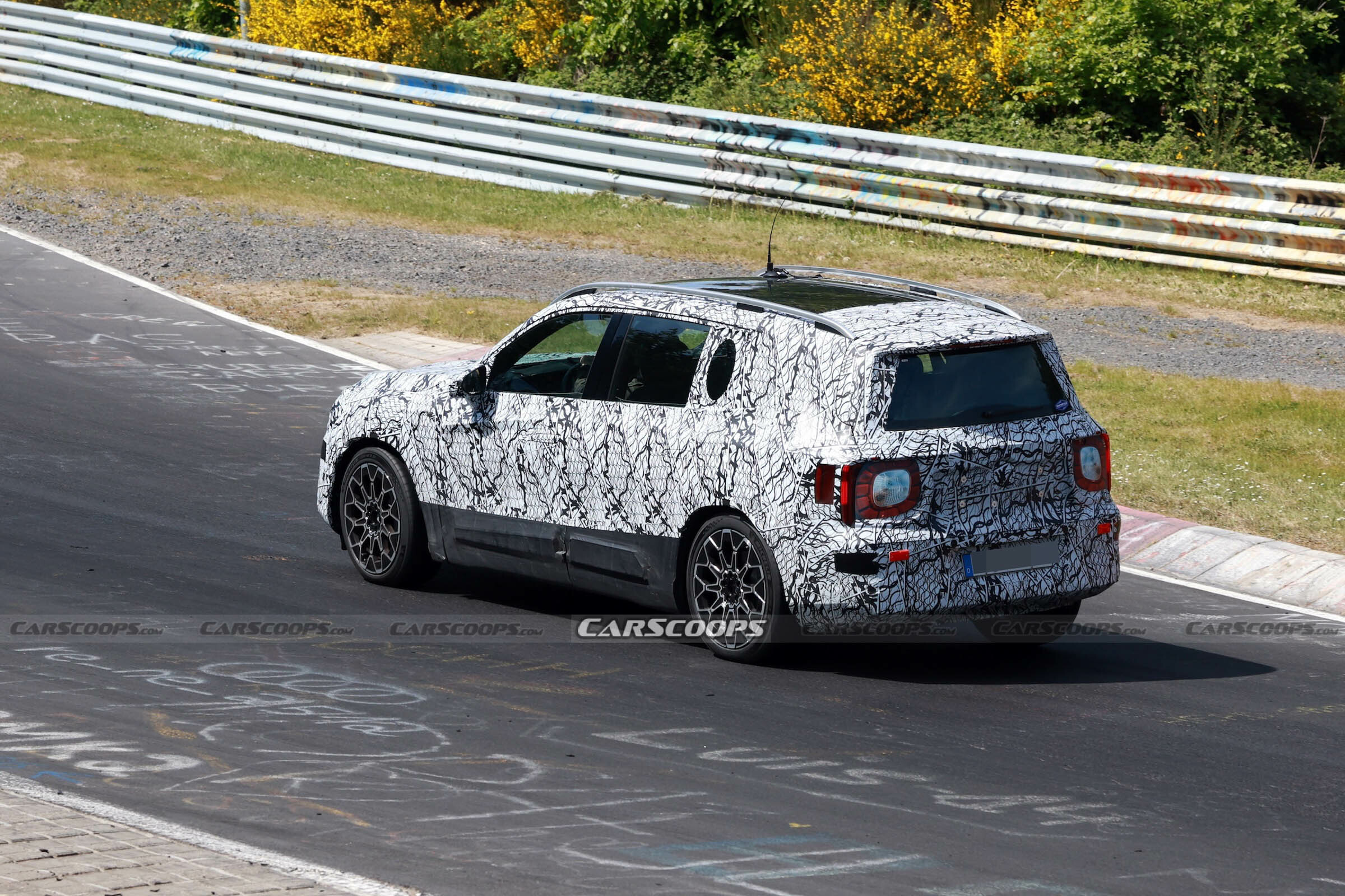 New Mercedes GLB Spied With A Wild Tail Light Design | Carscoops