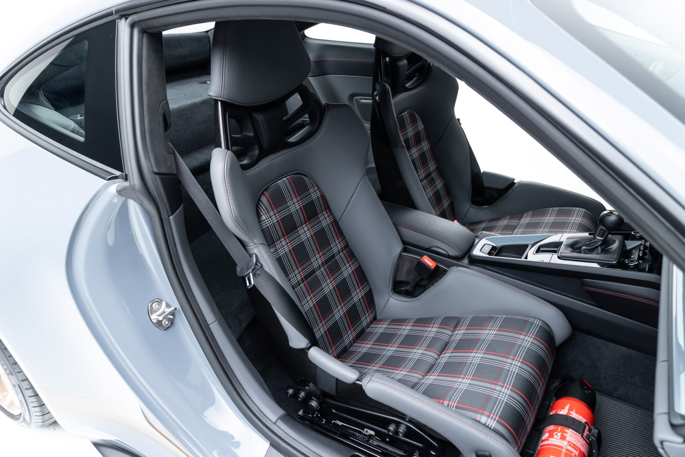 Not Even An Accident And 3K Miles Could Stop This Porsche From Selling ...