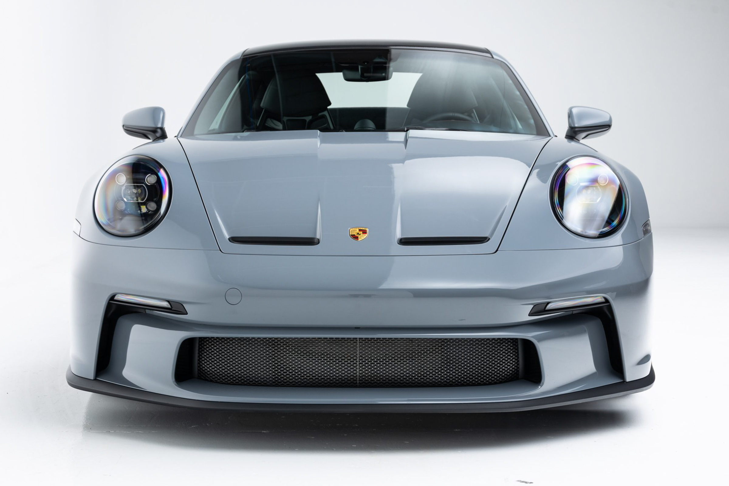 Not Even An Accident And 3K Miles Could Stop This Porsche From Selling ...