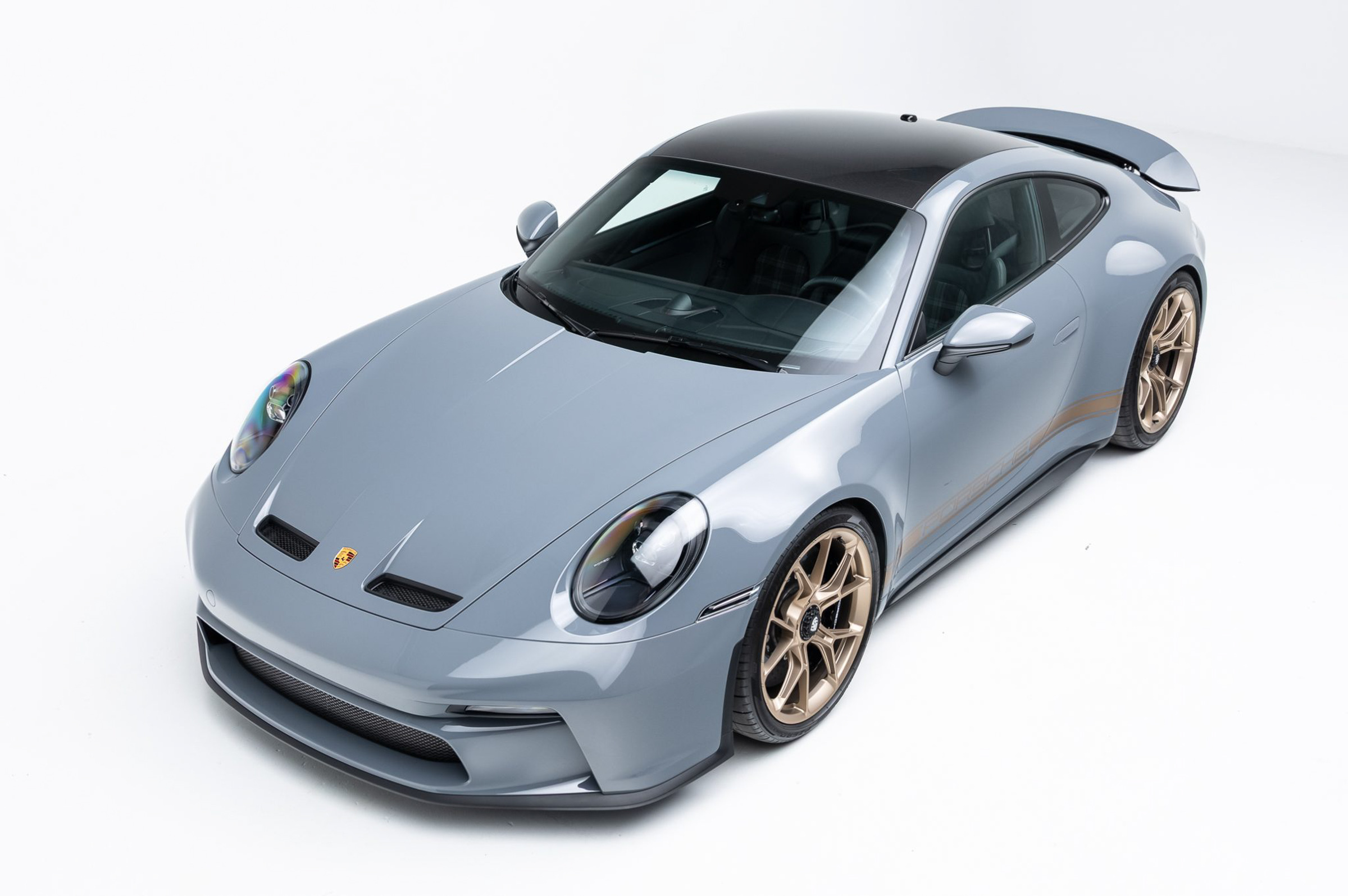 Not Even An Accident And 3K Miles Could Stop This Porsche From Selling ...